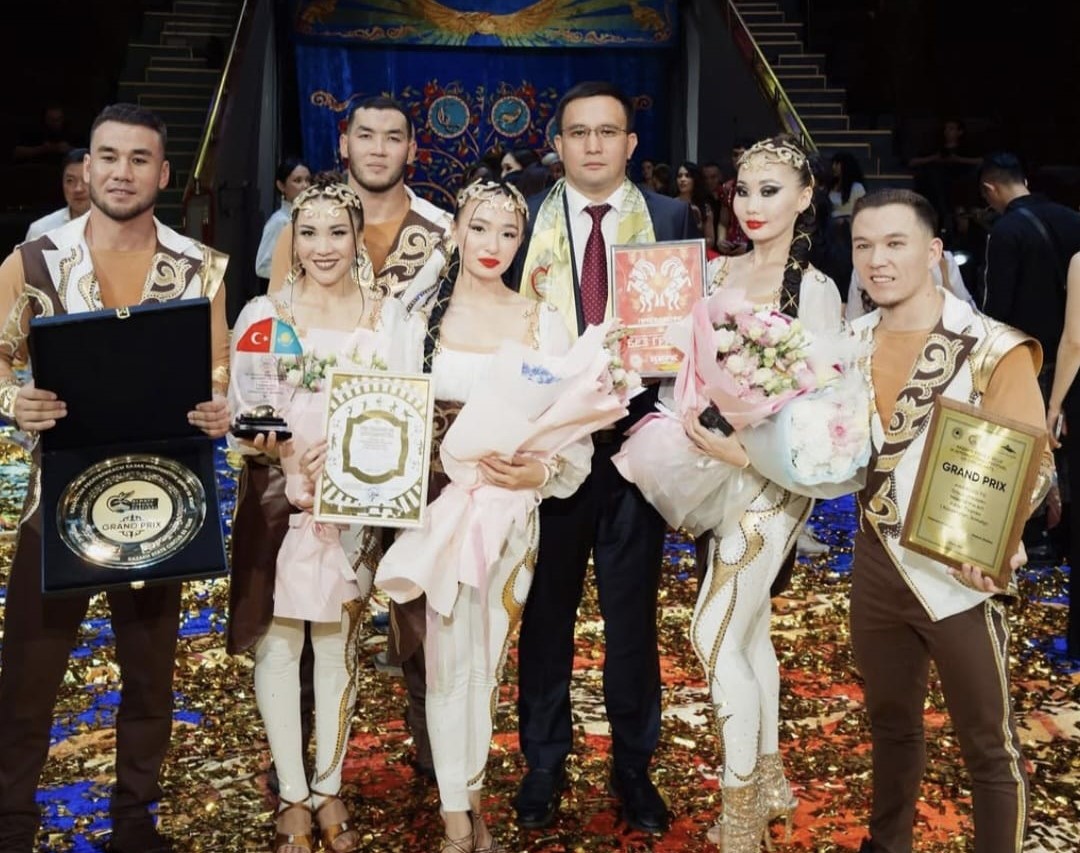 Артисты труппы Hassak завоевали Гран-при Международного фестиваля ...